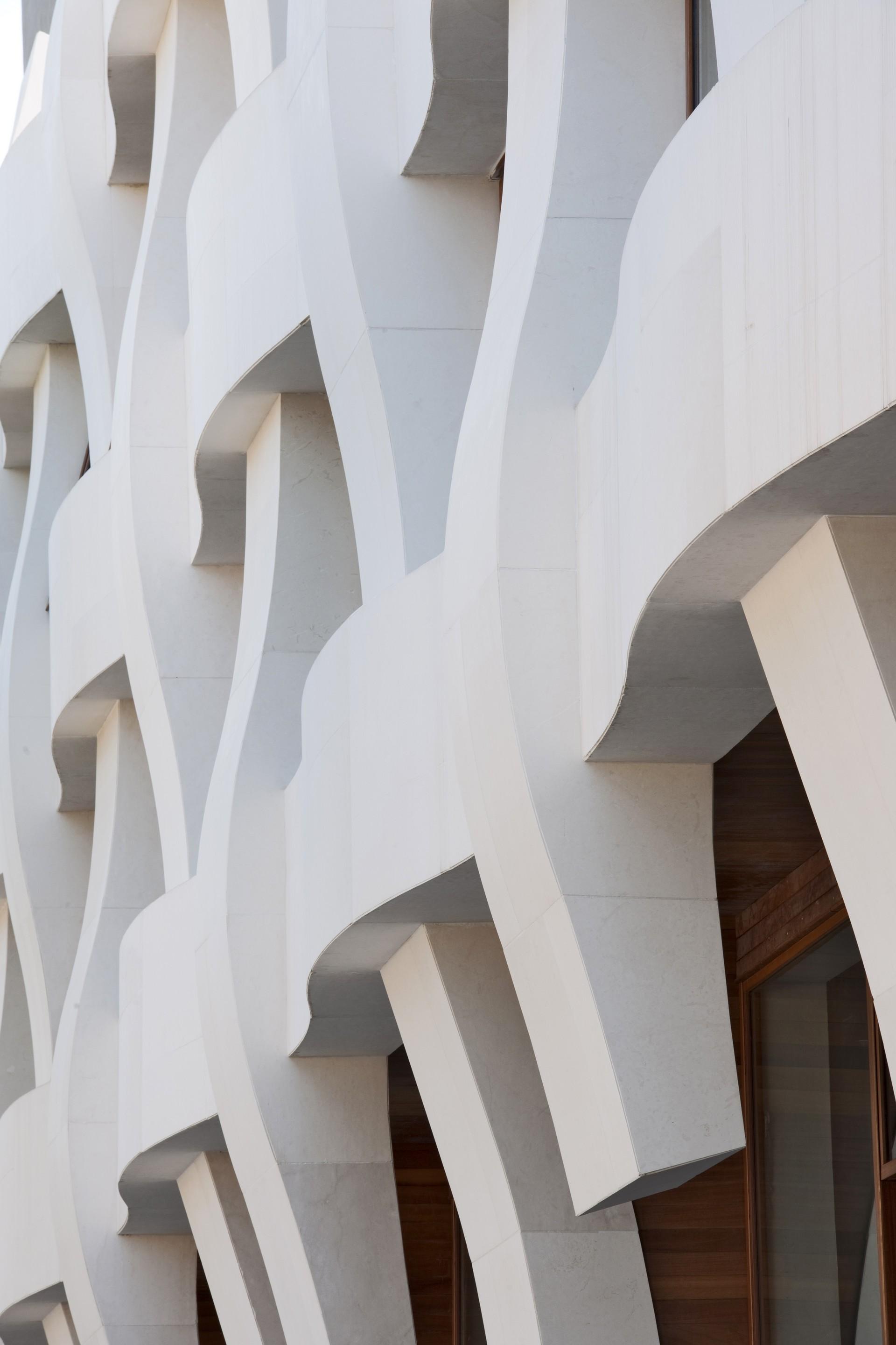 Innovative Facade Design at Argul Weave, Bursa, Turkey. - Kadva Corp