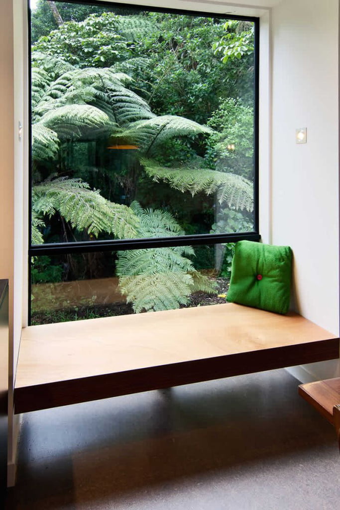 Bay window ideas for built in window seat with a view - Kadva Corp