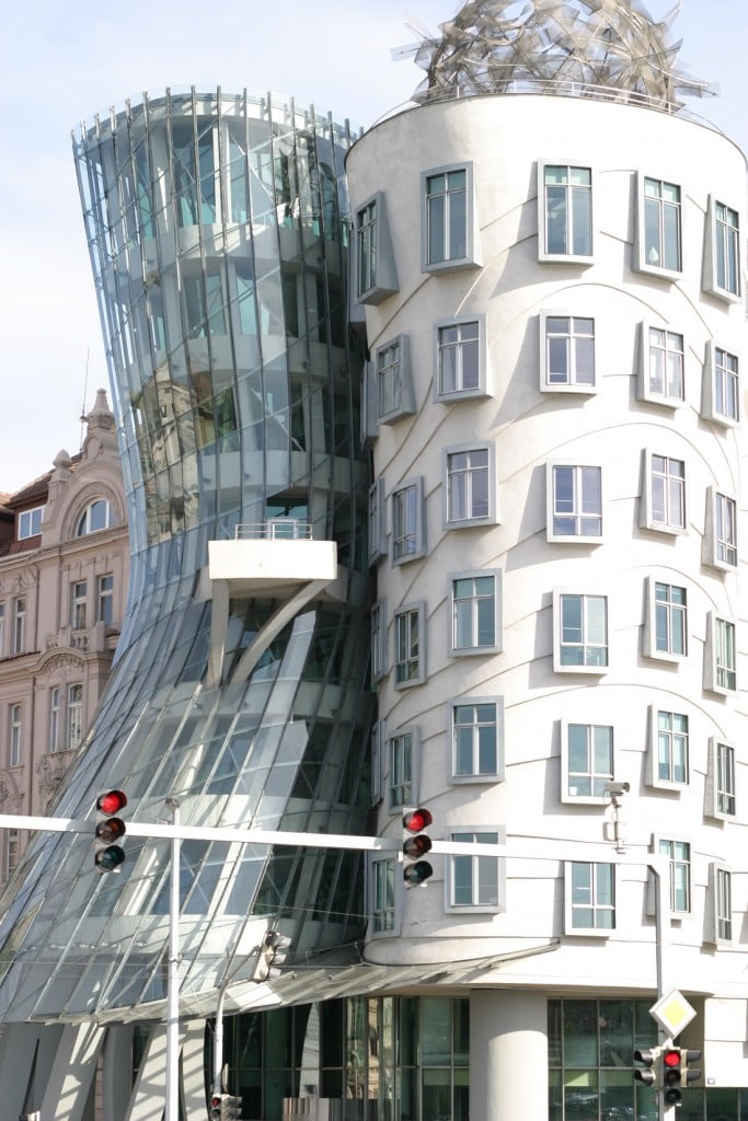 Cool Buildings with Unique Amazing Architecture Photos - Kadva Corp