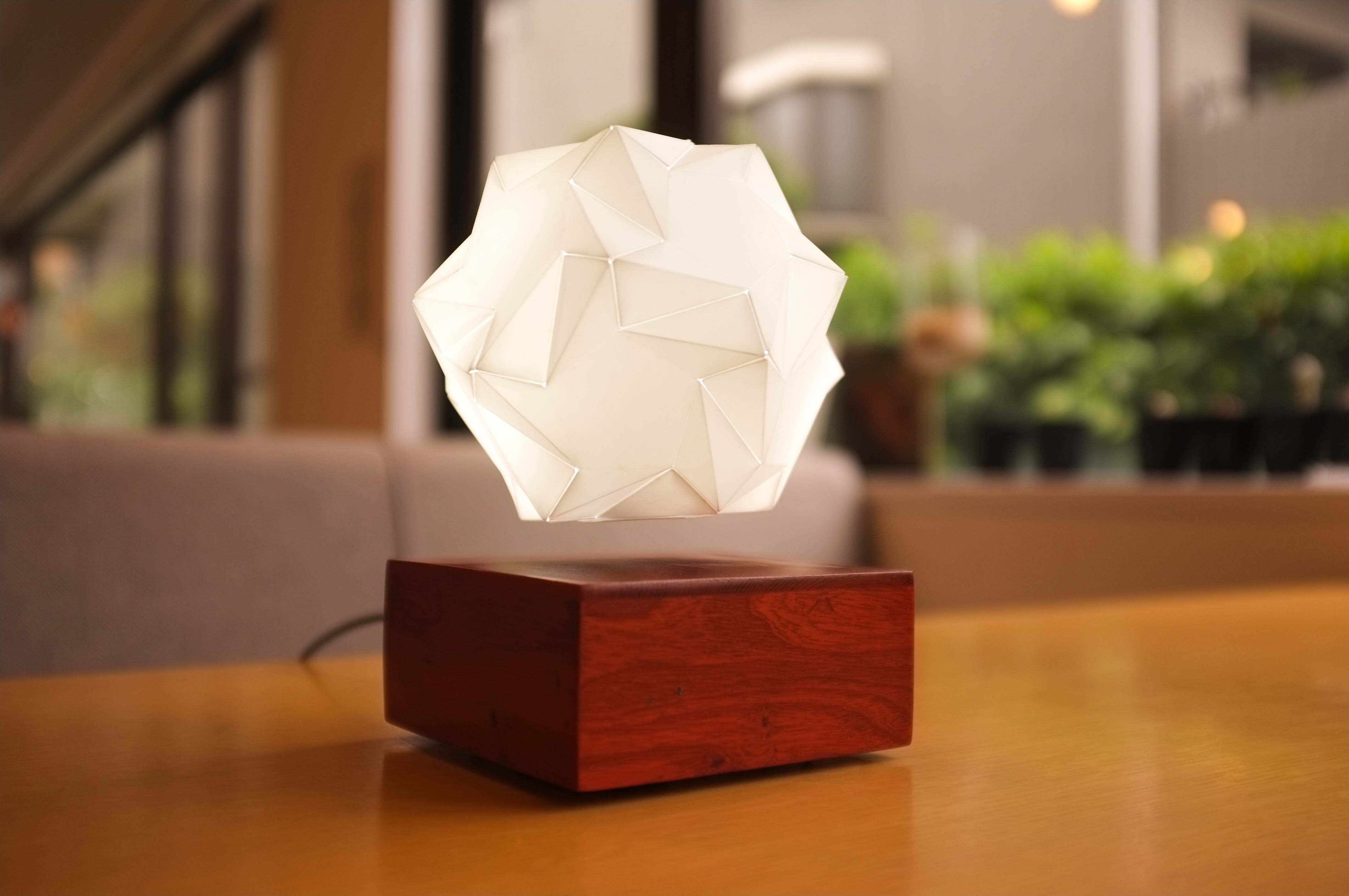 Glow is an Illuminating Crystal that Floats in mid Air - Modern ...