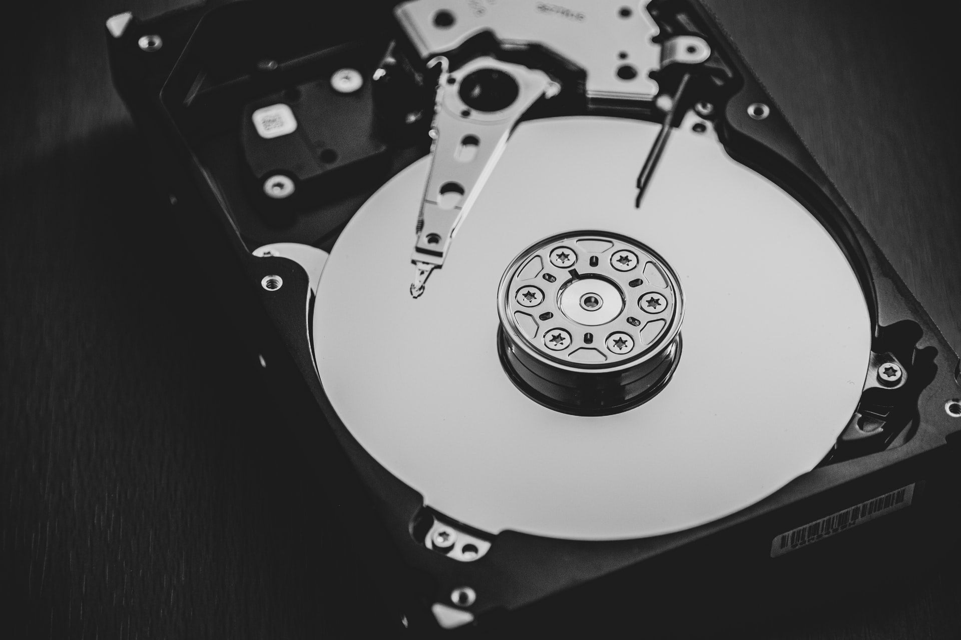 Guide on Selling You Used Hard Drives Online - Kadva Corp