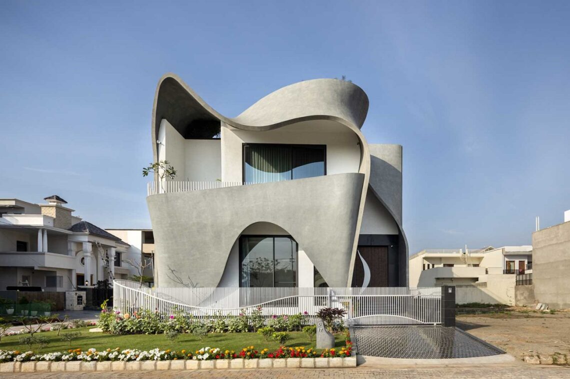 Folds of A Ribbon: Inspiration for Modern Villa’s Sculptural Elevation - Kadva Corp